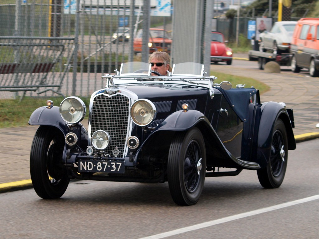 In Excelsis – The Triumph Gloria Range